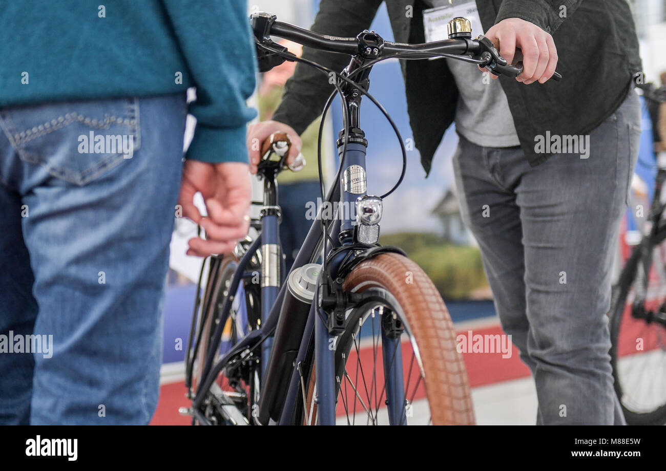 Getting new information hi-res stock photography and images - Alamy