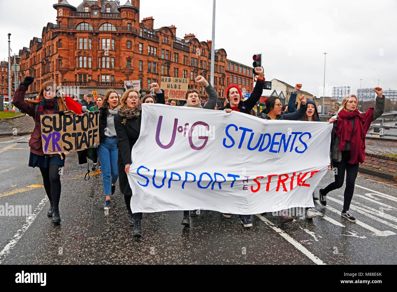 University of glasgow student union hi-res stock photography and images ...