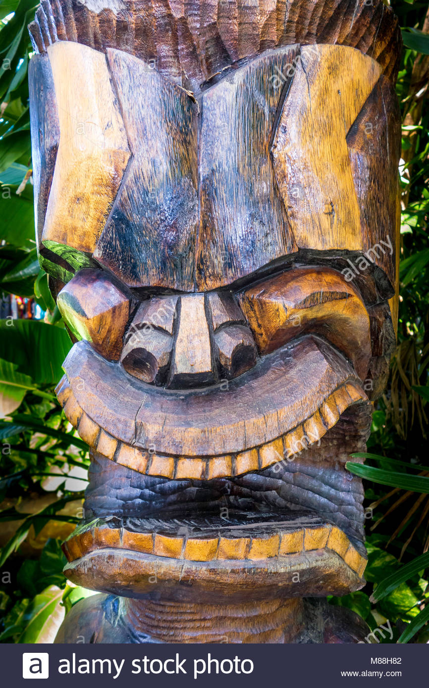 Tacky Statue High Resolution Stock Photography and Images - Alamy