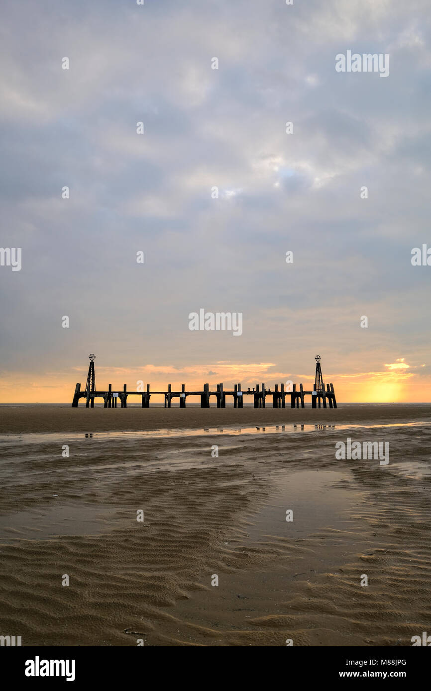 Lytham St Annes beach on the Fylde Coast in Lancashire Stock Photo - Alamy