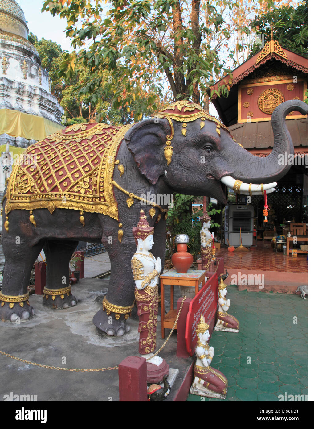 Elephant statue thailand hi-res stock photography and images - Alamy