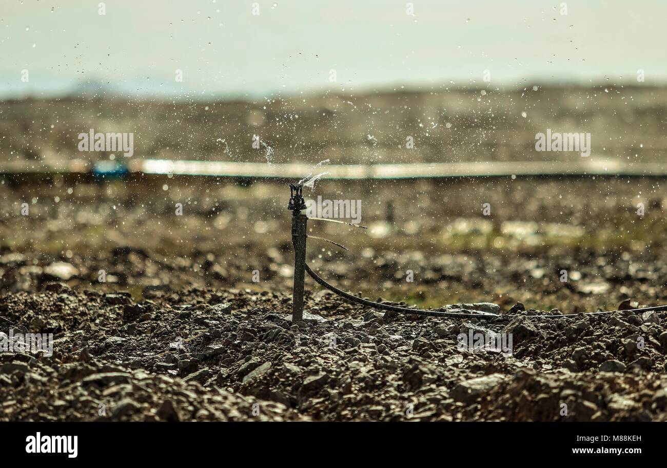 Leaching process Solid extraction of a rock based on solvent liquid ...