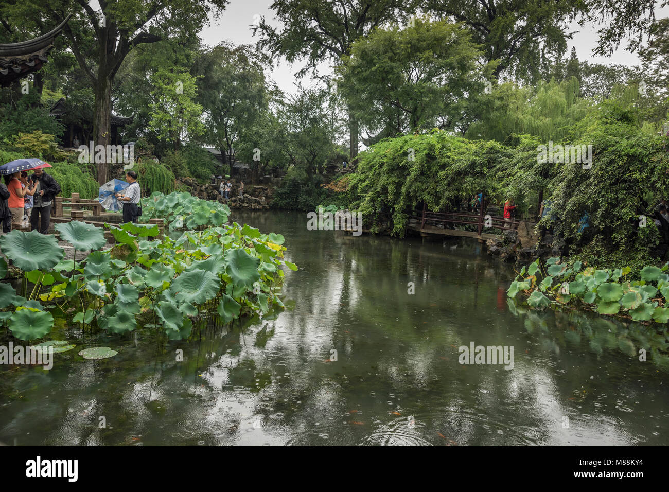 Liu Yuan (Lingering) Classical Garden in a light rain, UNESCO, Souzhou ...