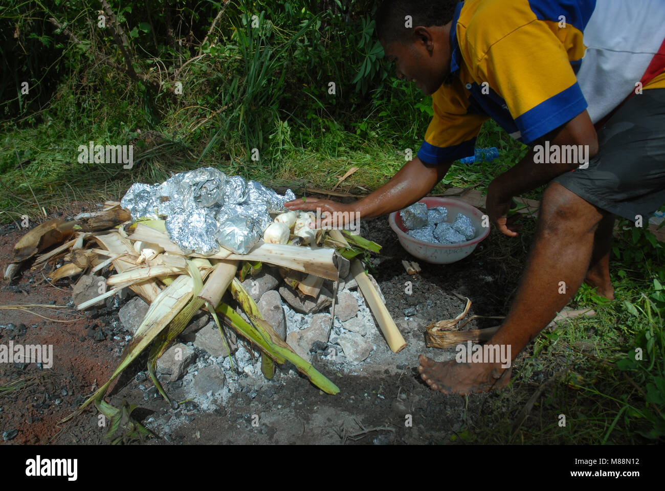 Fiji lovo feast hi-res stock photography and images - Alamy