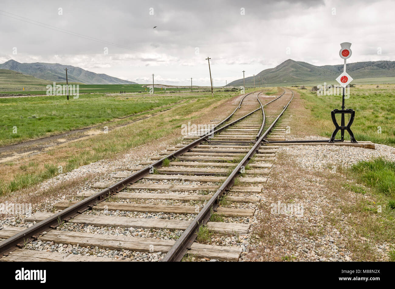 Promontory summit hi-res stock photography and images - Alamy