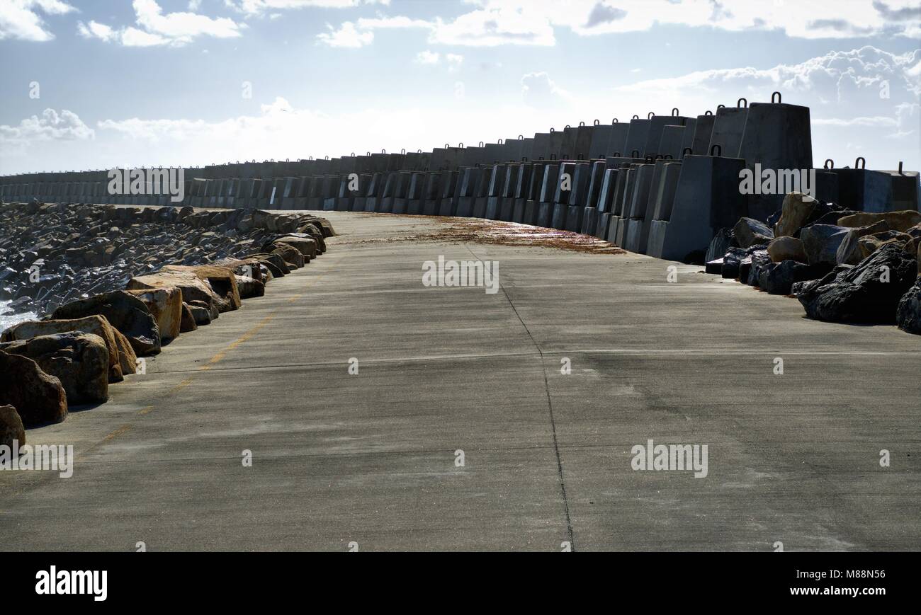 South breakwall hi-res stock photography and images - Alamy