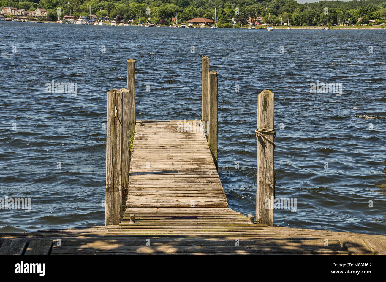 Dock with a view hi-res stock photography and images - Alamy