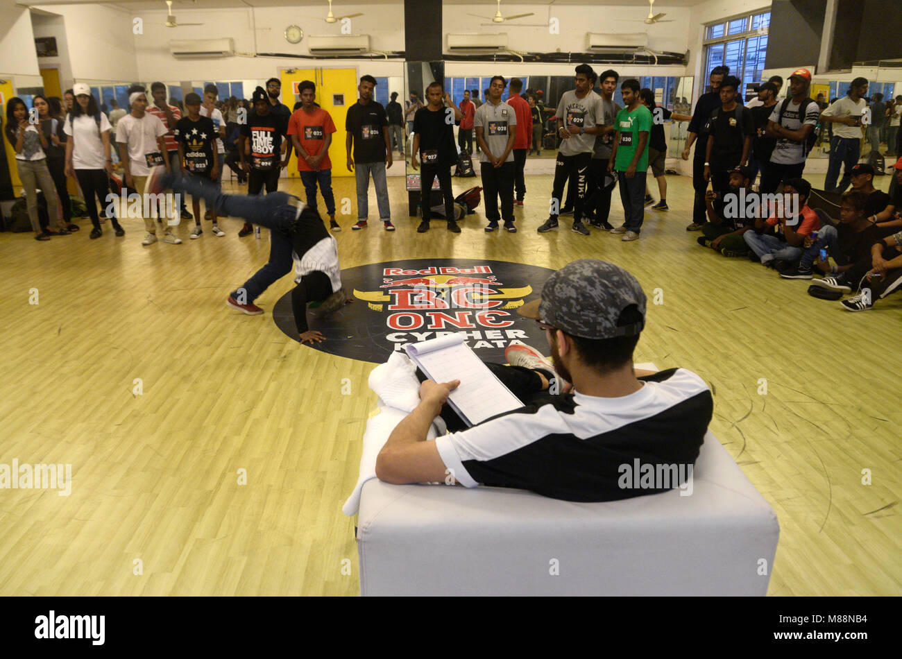 Kolkata, India. 15th Mar, 2018. B-Boy Lilou (in middle) judging the ...