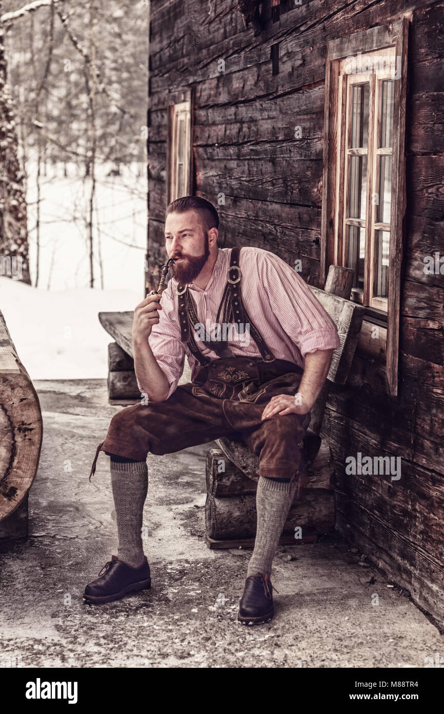 Bavarian log cabin hi-res stock photography and images - Alamy