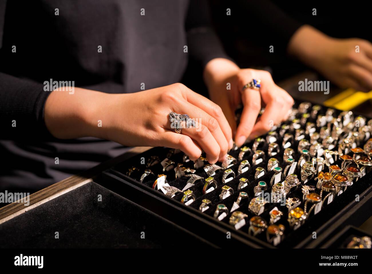 Retail showcase hi-res stock photography and images - Alamy