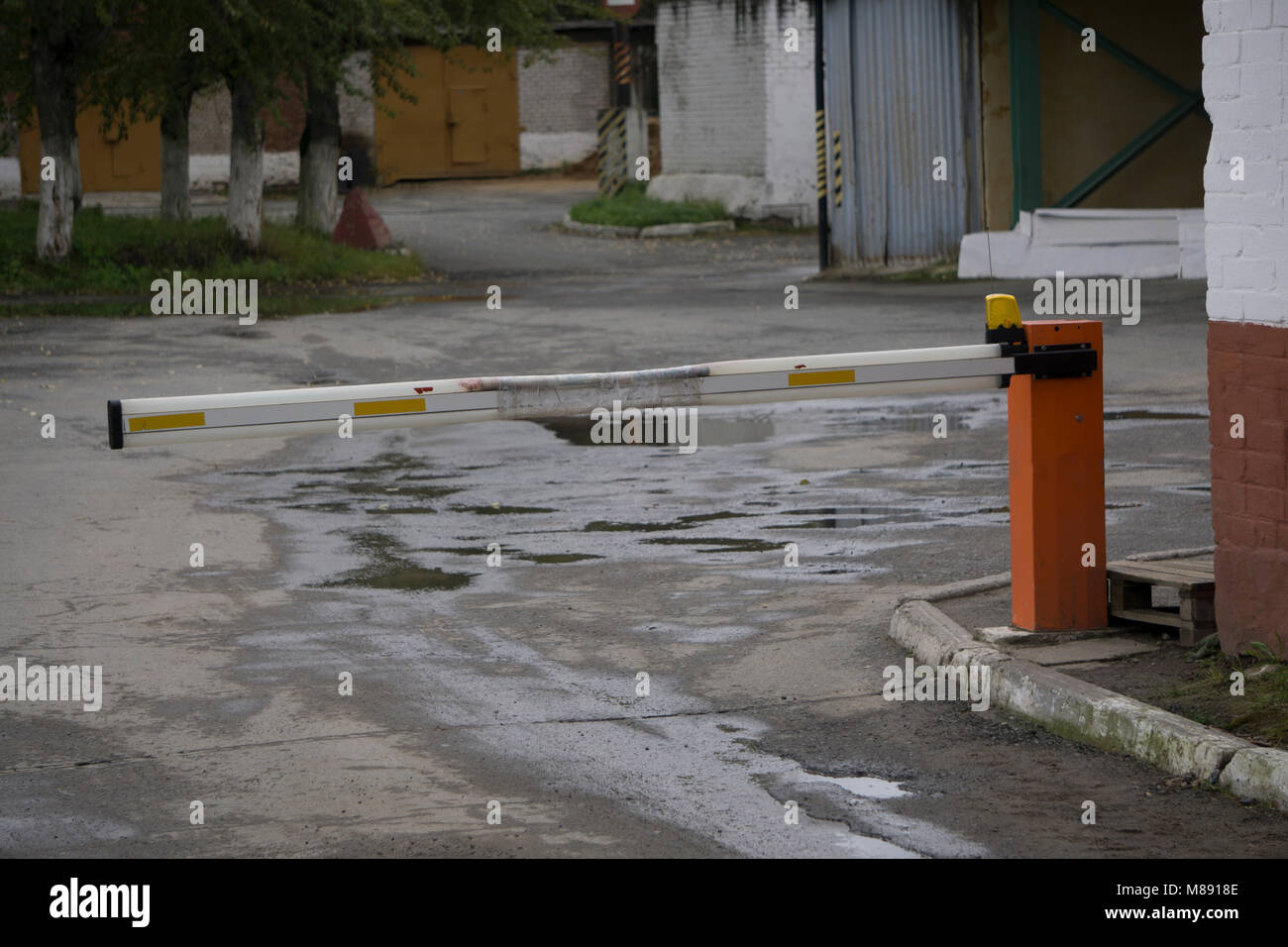 Security gate cctv sign hi-res stock photography and images - Alamy
