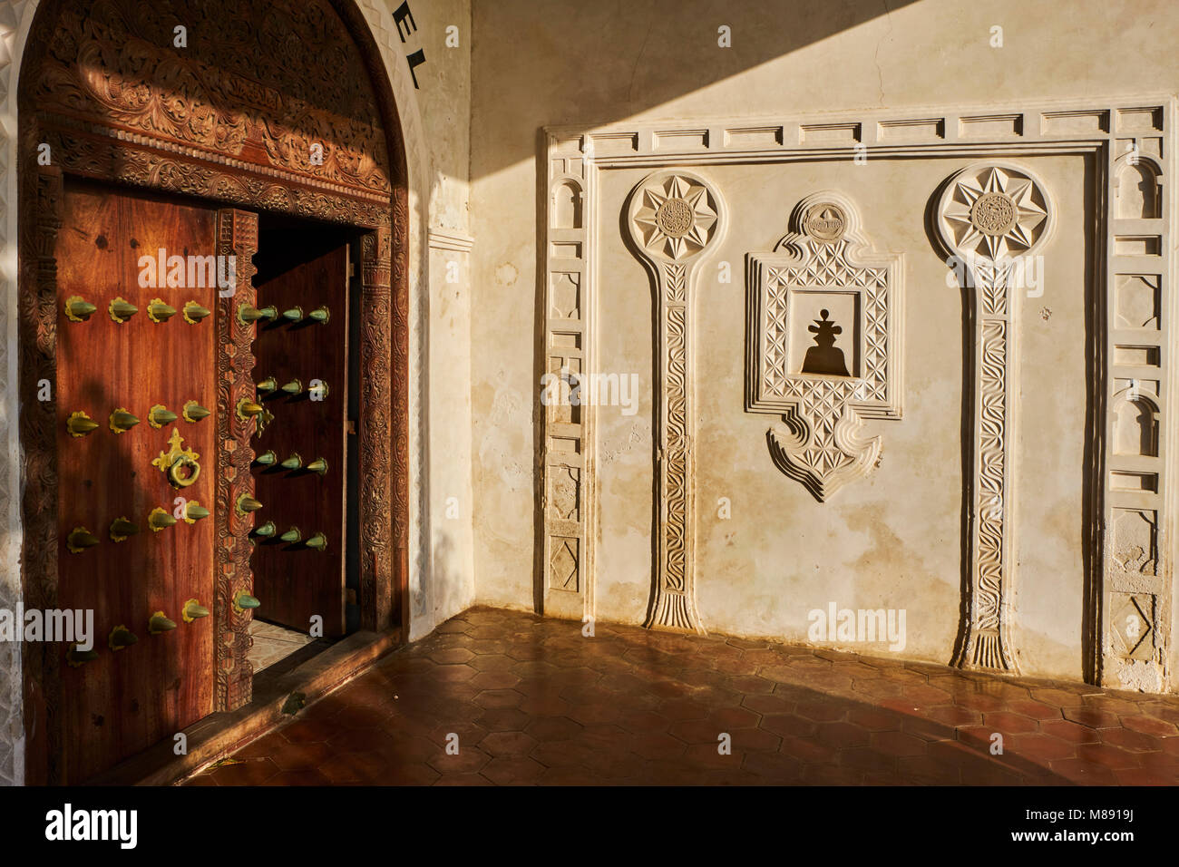 Kenya, Lamu island, Lamu town, Unesco world heritage, traditional house ...