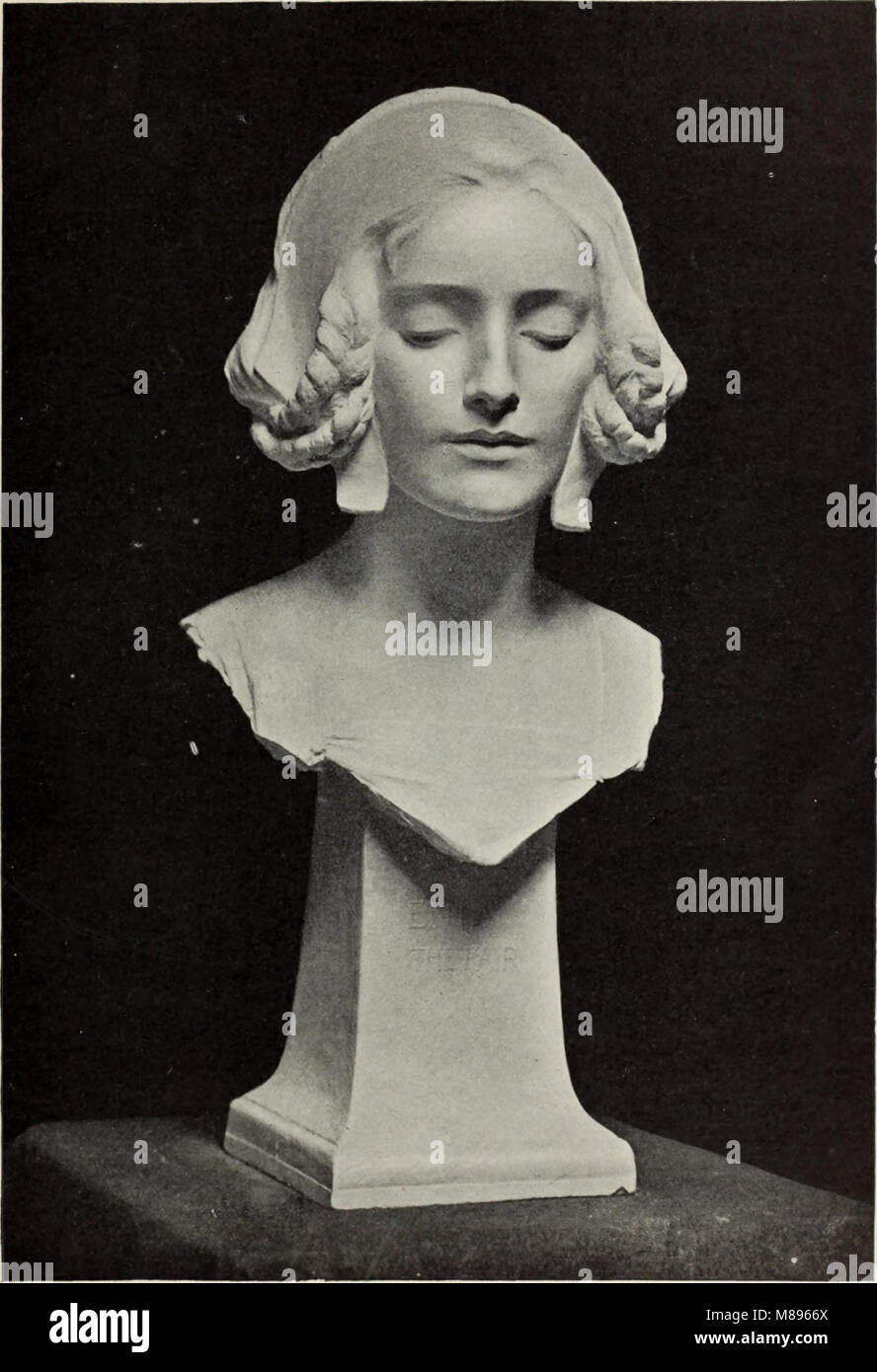 Idealized female forms hi-res stock photography and images - Alamy