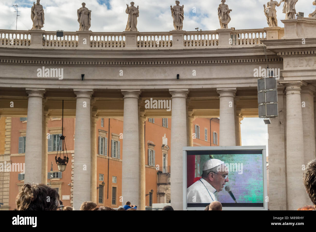 Pope francis delivers balcony hi-res stock photography and images - Alamy