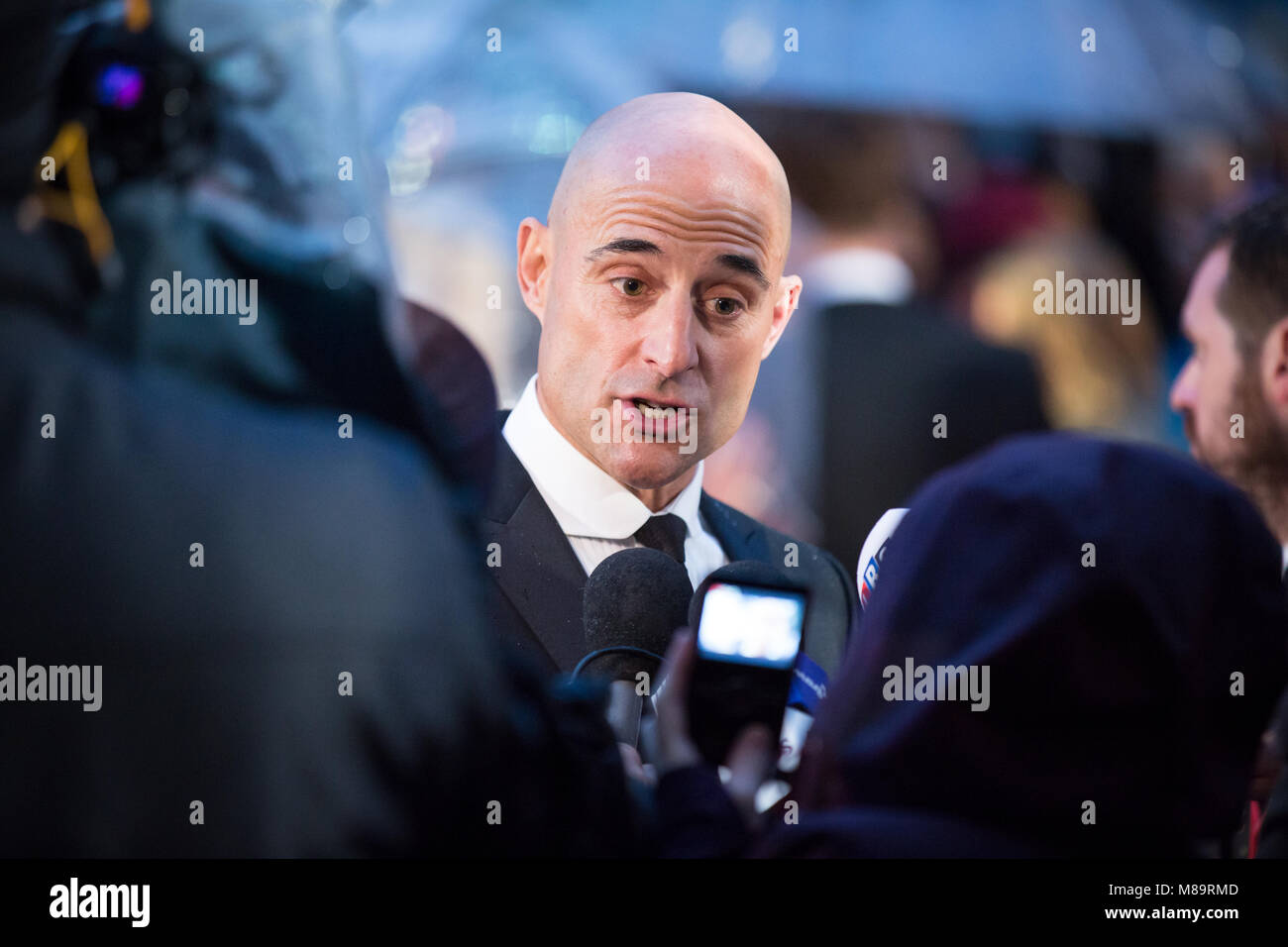 Mark strong hi-res stock photography and images - Alamy