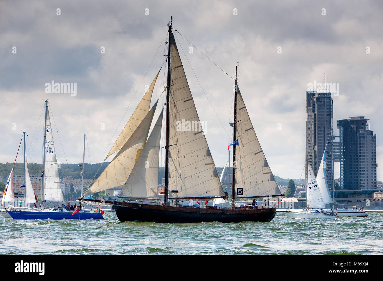 Ketch rig hi-res stock photography and images - Alamy
