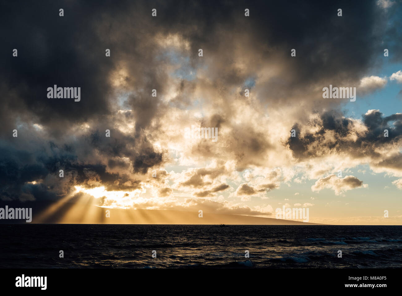 Partly cloudy sunset hi-res stock photography and images - Alamy