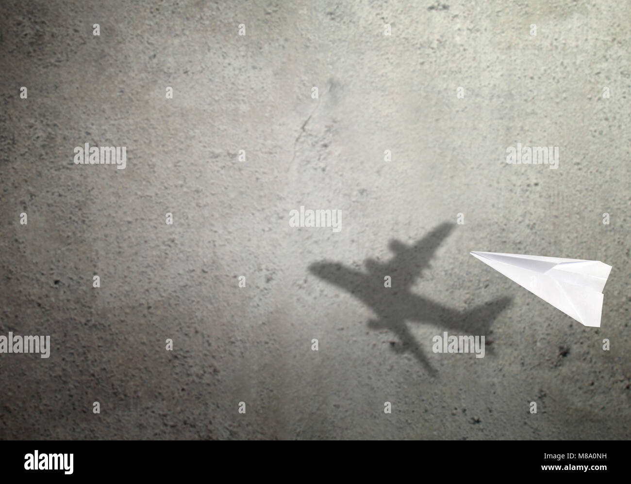 Real plane hi-res stock photography and images - Alamy