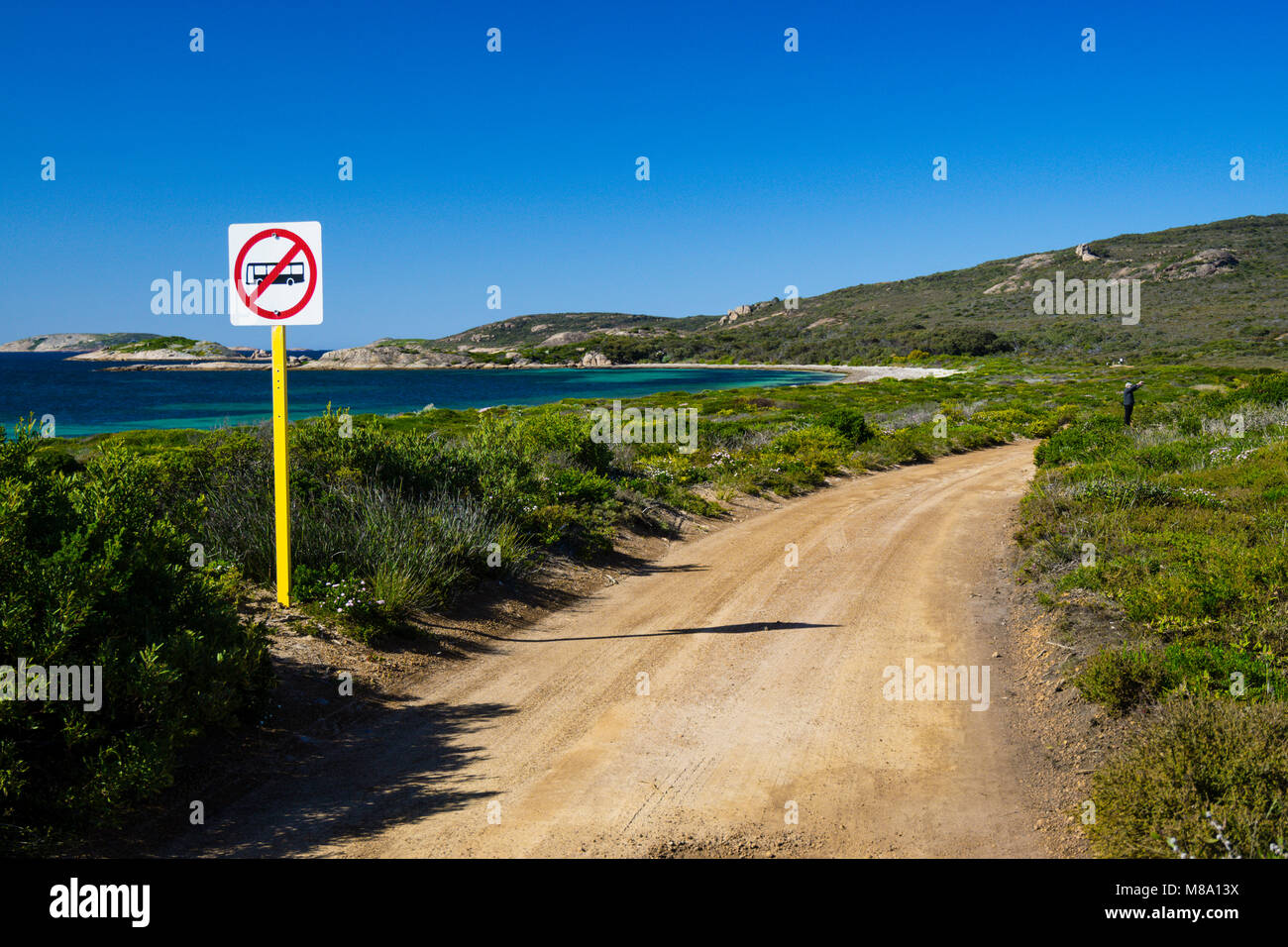 Access track to Rossiter Bay, Cape Le Grand National Park, Esperance ...