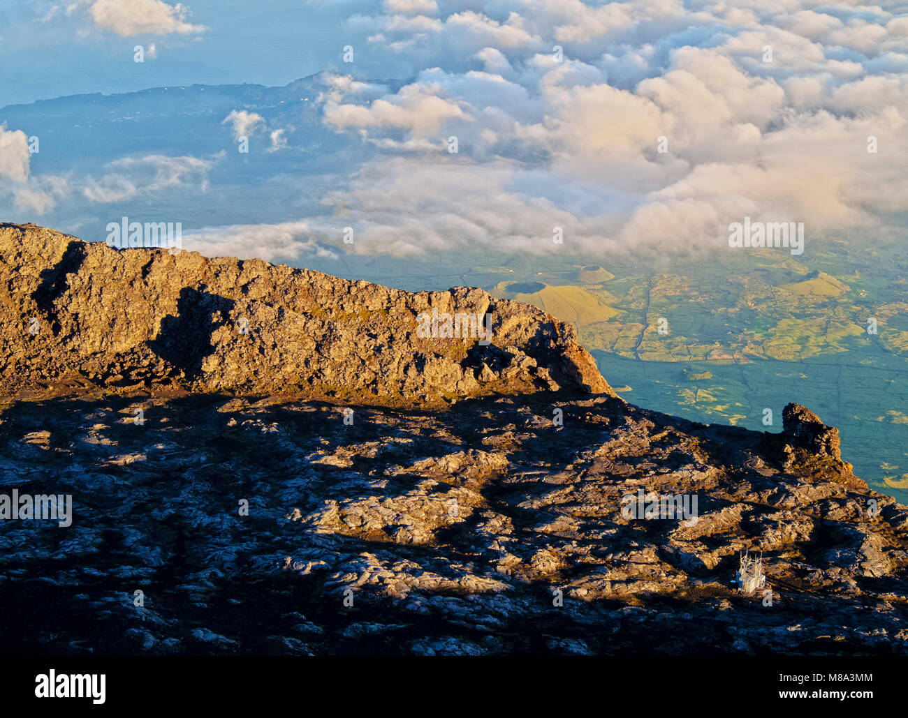 Pit crater rim of Pico Alto on the summit of Pico, Pico Island, Azores ...
