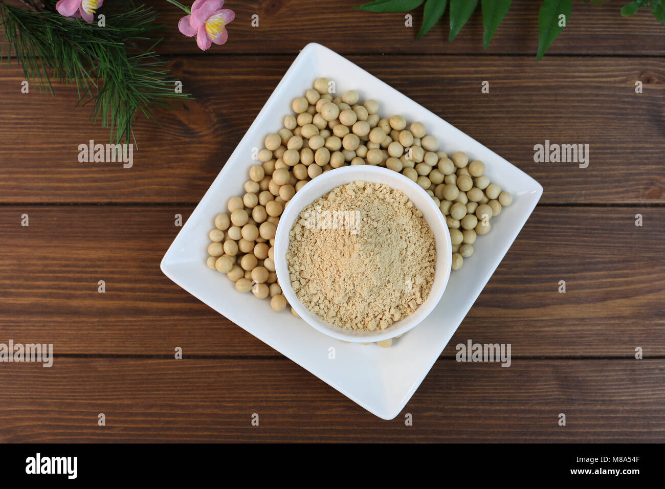 Roasted Soy Flour Stock Photo - Alamy