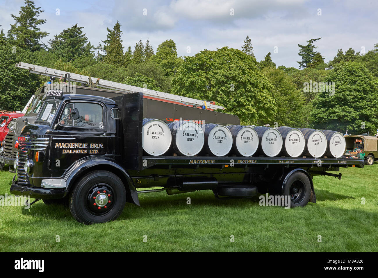 Commer lorry hi-res stock photography and images - Alamy