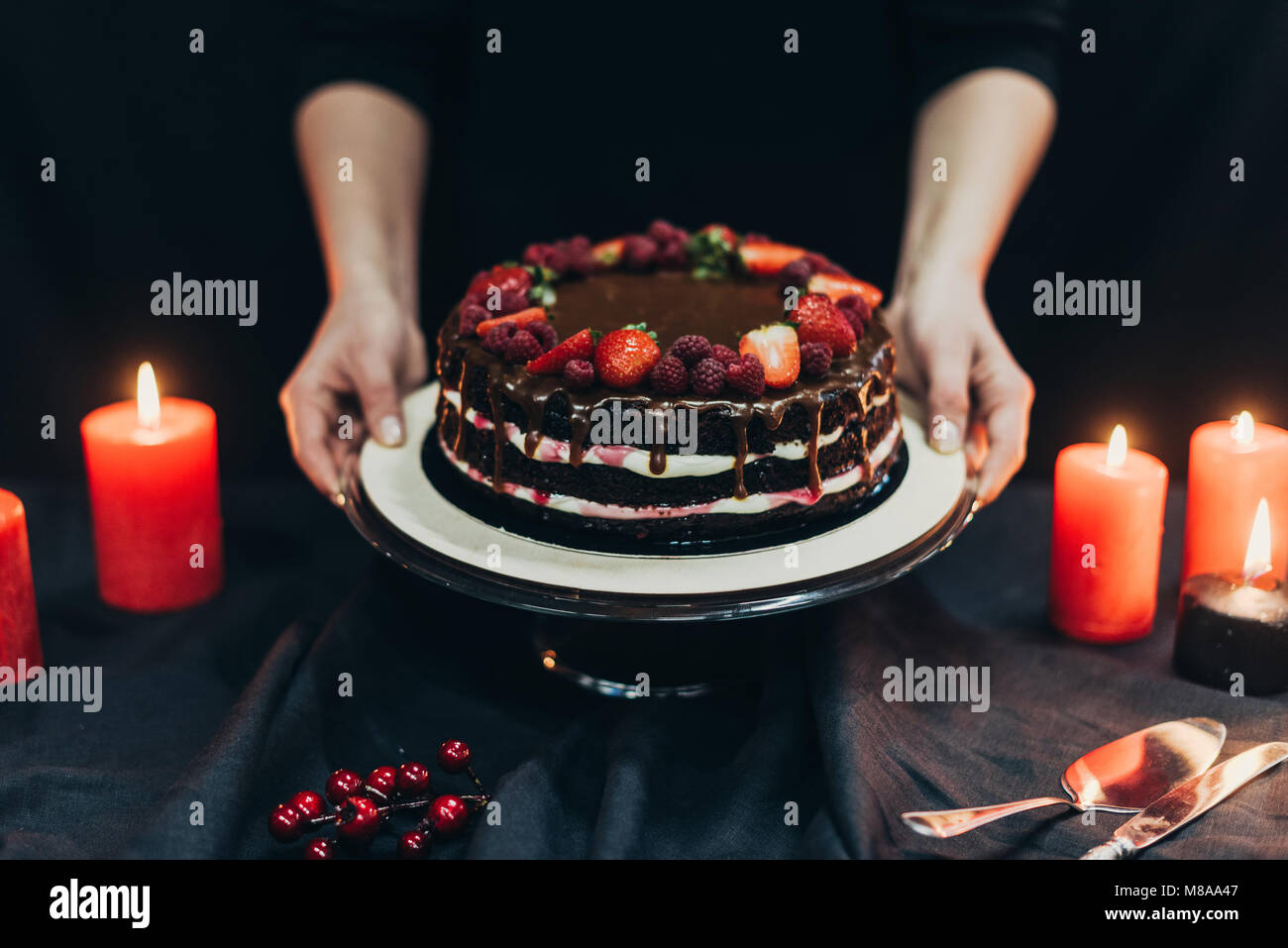 Stand at table hi-res stock photography and images - Alamy