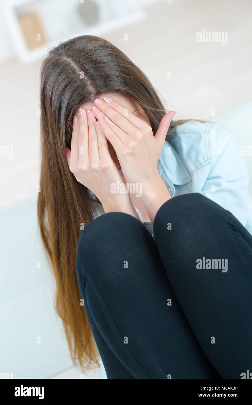woman cry and hide face Stock Photo - Alamy