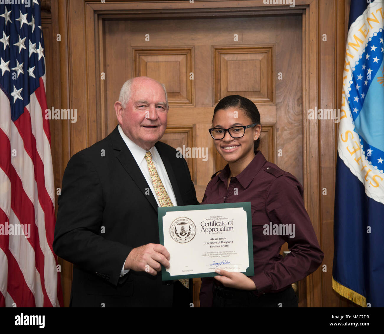 Sonny perdue with students hi-res stock photography and images - Alamy