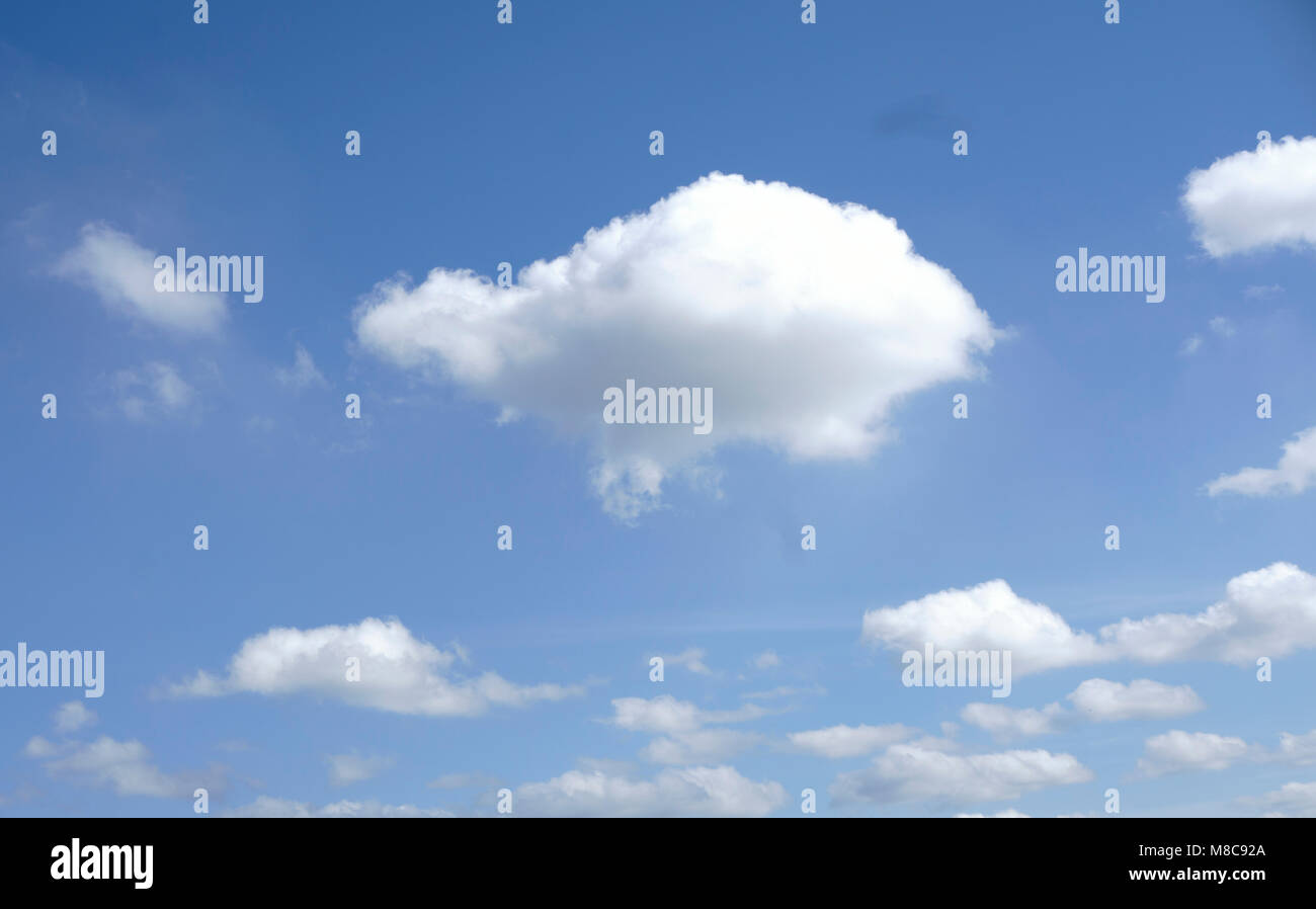 Sky many little clouds Stock Photo - Alamy