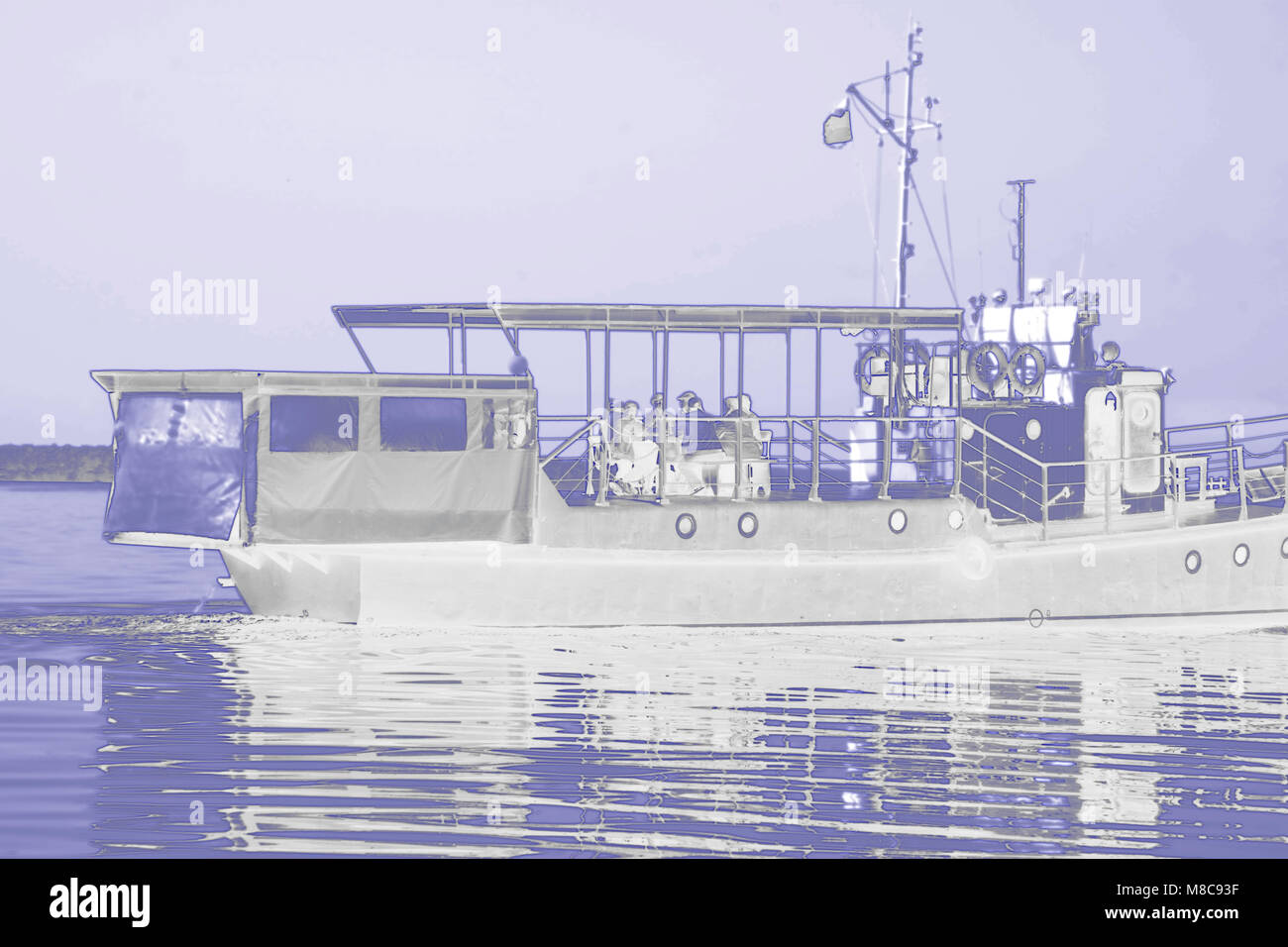 the Tug boat floats on the river Stock Photo - Alamy