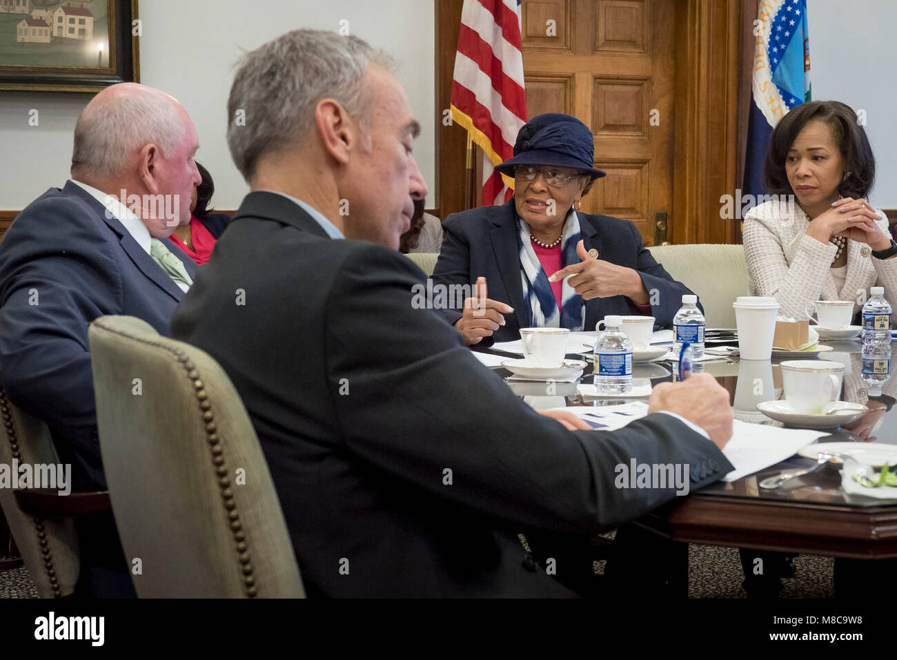 Alma adams hi-res stock photography and images - Alamy