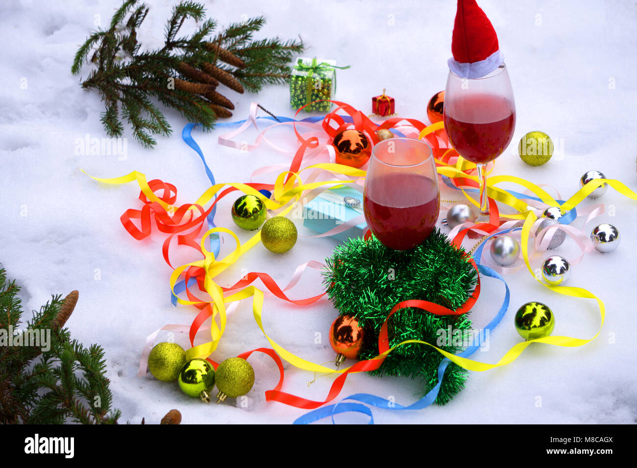 Cedarcones hi-res stock photography and images - Alamy