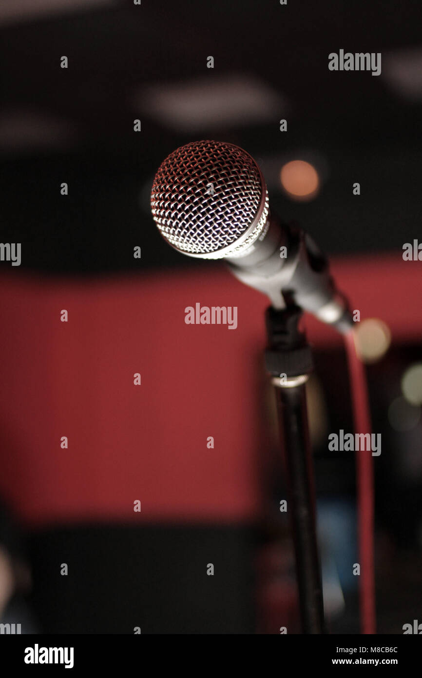 Microphone sound rock'n'roll hi-res stock photography and images - Alamy