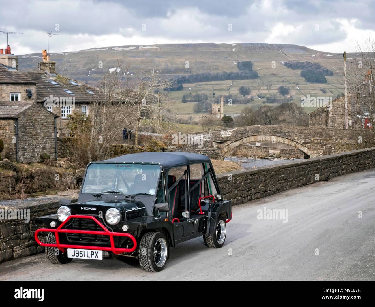 Mini moke hi-res stock photography and images - Alamy