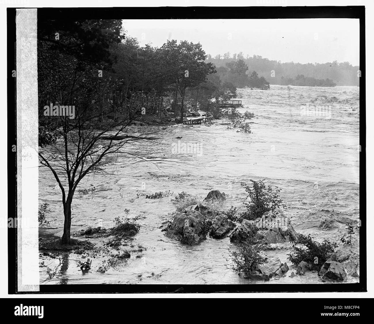 This image captures the aftermath of a flood, showcasing the ...