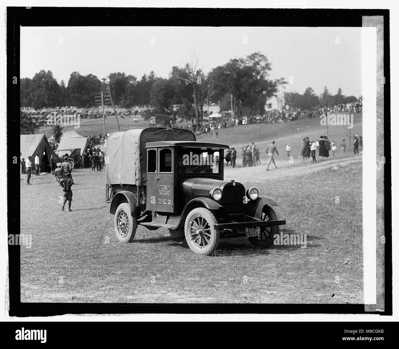 A photograph of Graham Bros., an early 20th-century business known for ...