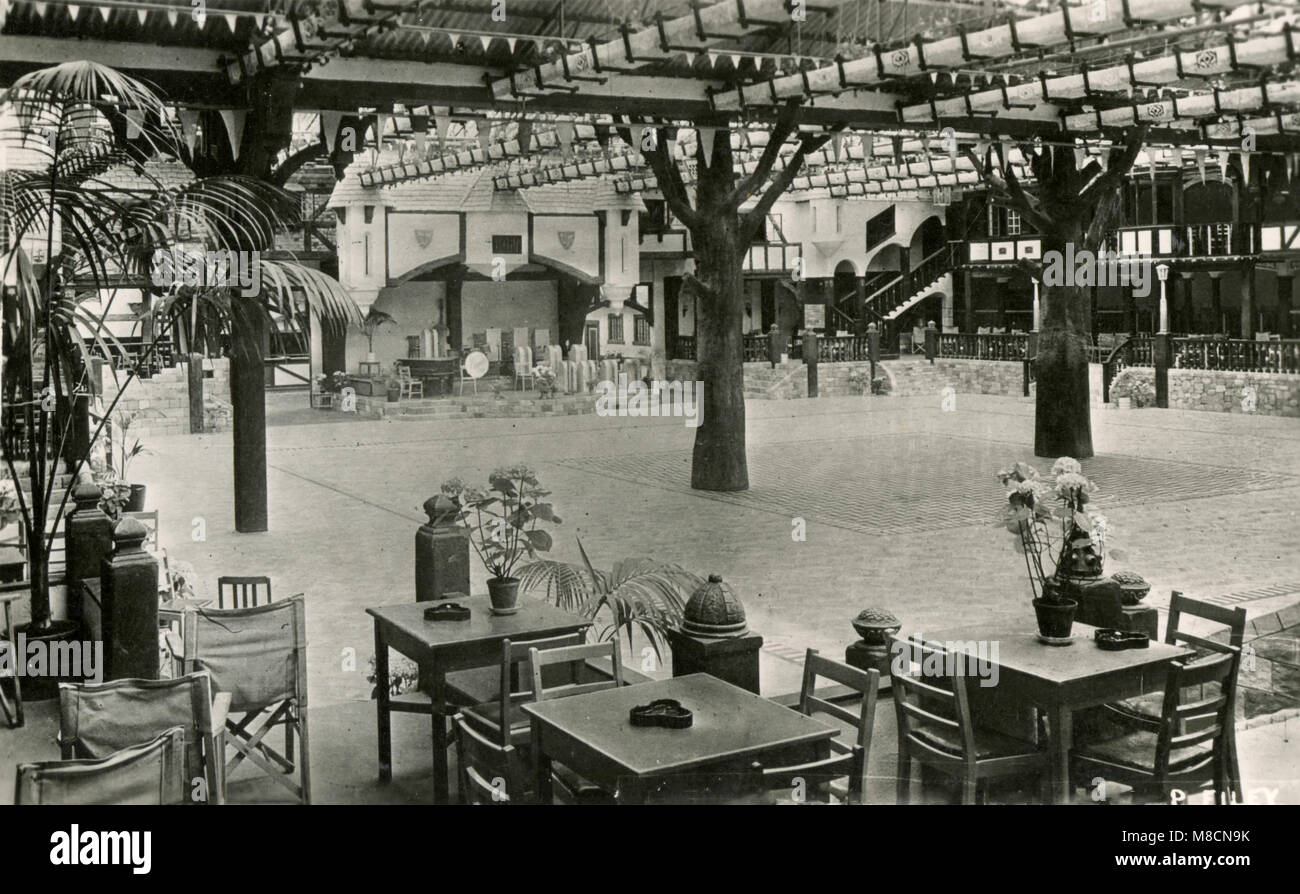 Viennese Ballroom, Butlin's Luxury Holiday Camp, FILEY, Yorkshire, UK ...