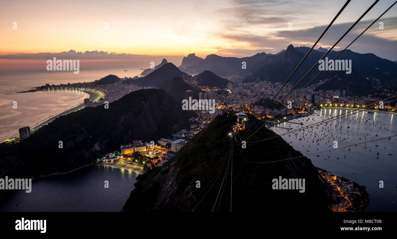 Rio de janeiro skyline at night hi-res stock photography and images - Alamy
