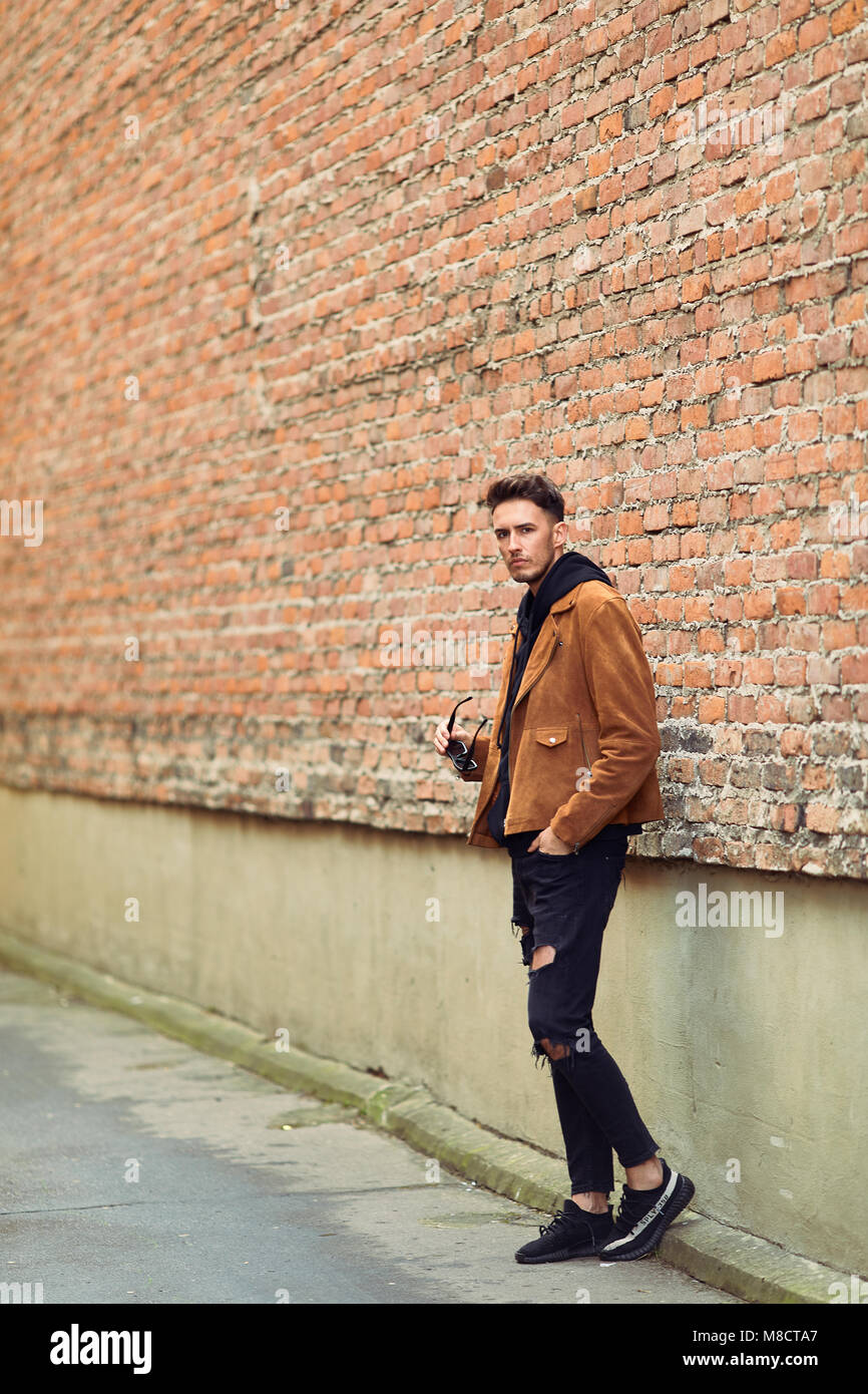 Man model stand hi-res stock photography and images - Alamy