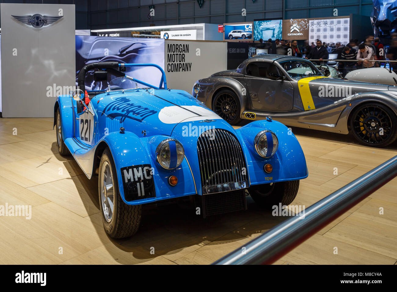 Aluminum chassis hi-res stock photography and images - Alamy