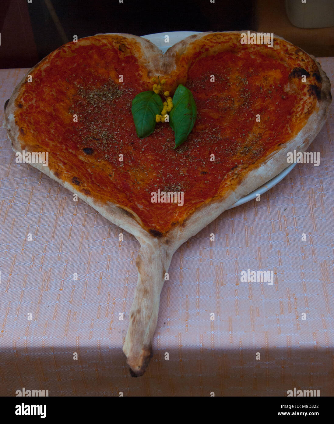 Pizza pasta restaurant sun italy hi-res stock photography and images ...
