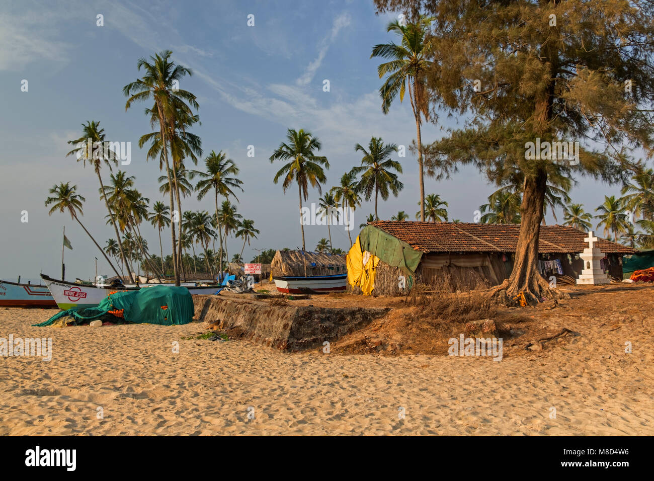 Traditional goan fishing boat hi-res stock photography and images - Alamy