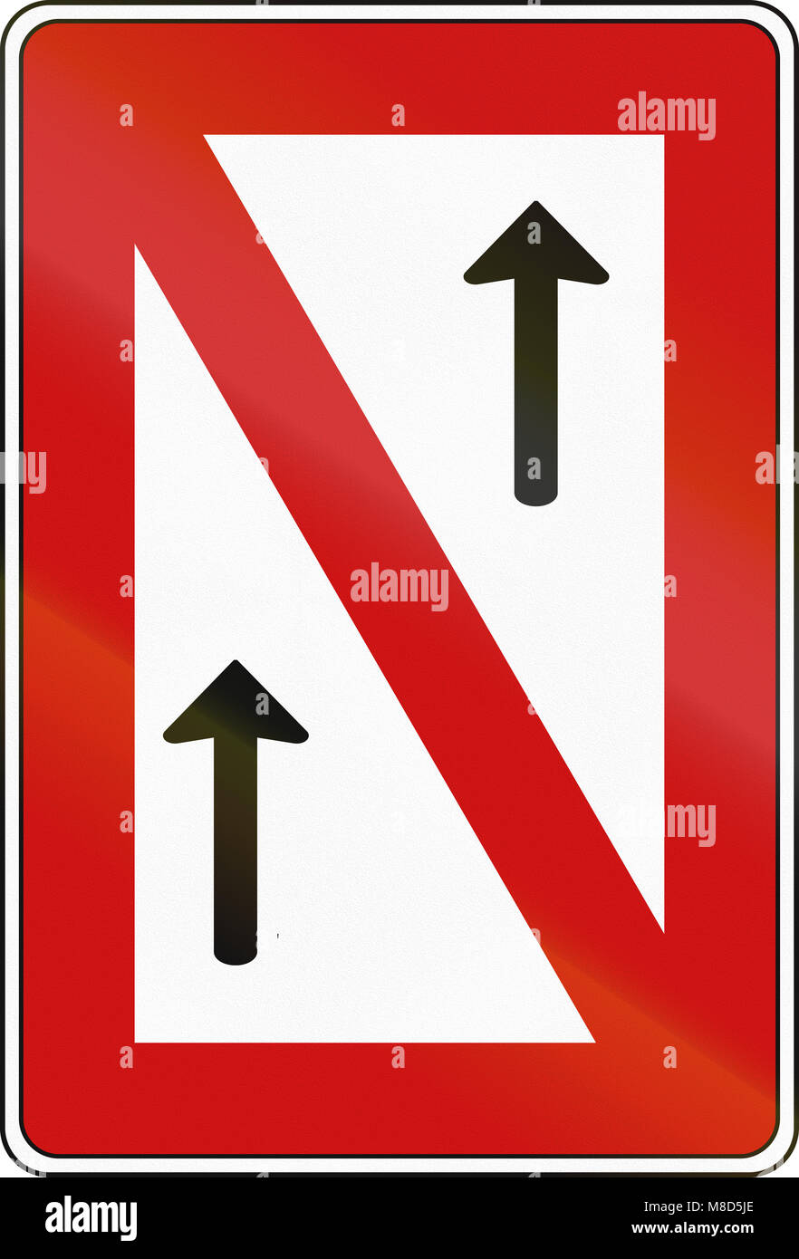 German inland water navigation sign - No passing Stock Photo - Alamy