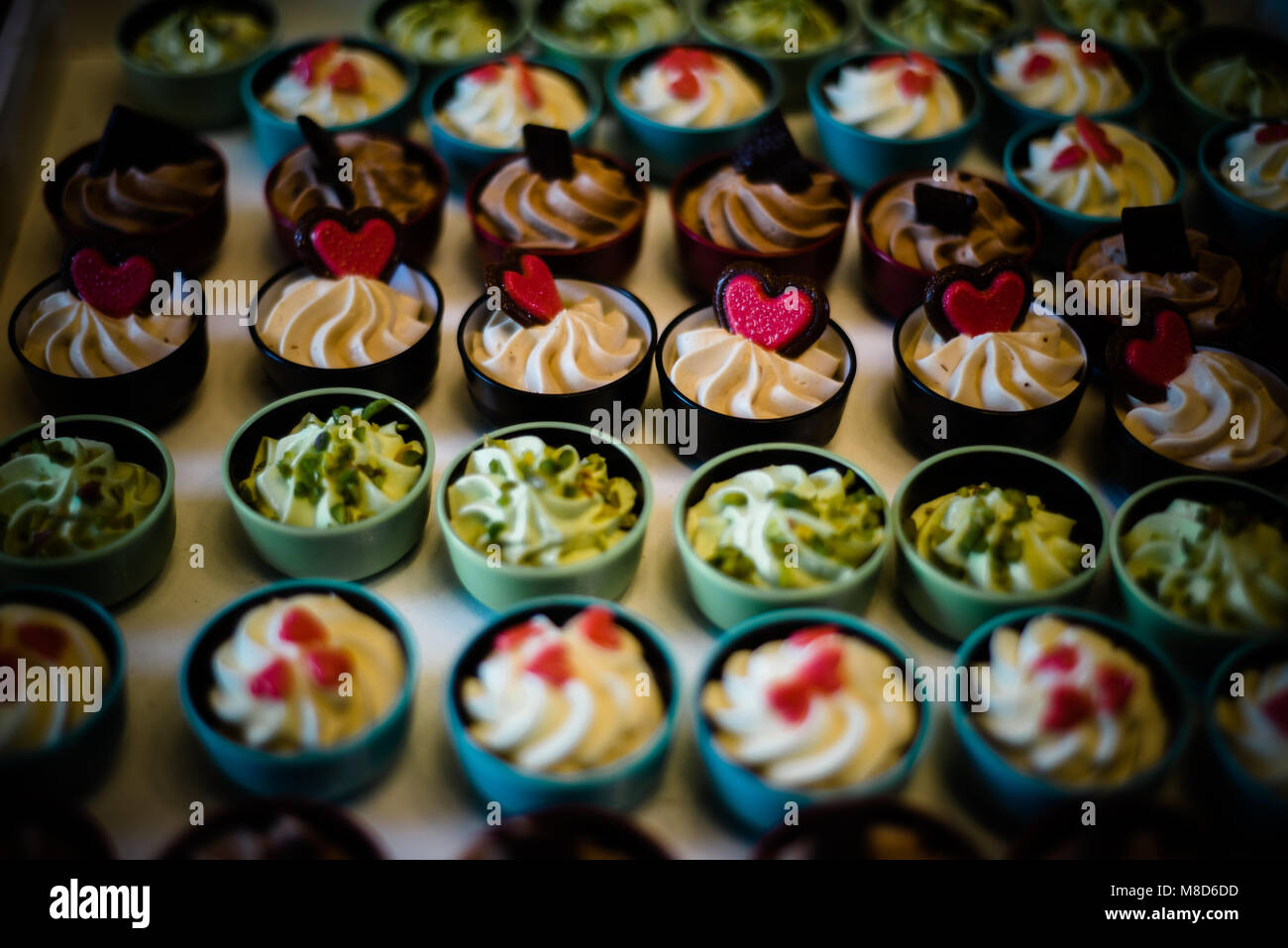 Wedding cup cakes hi-res stock photography and images - Alamy