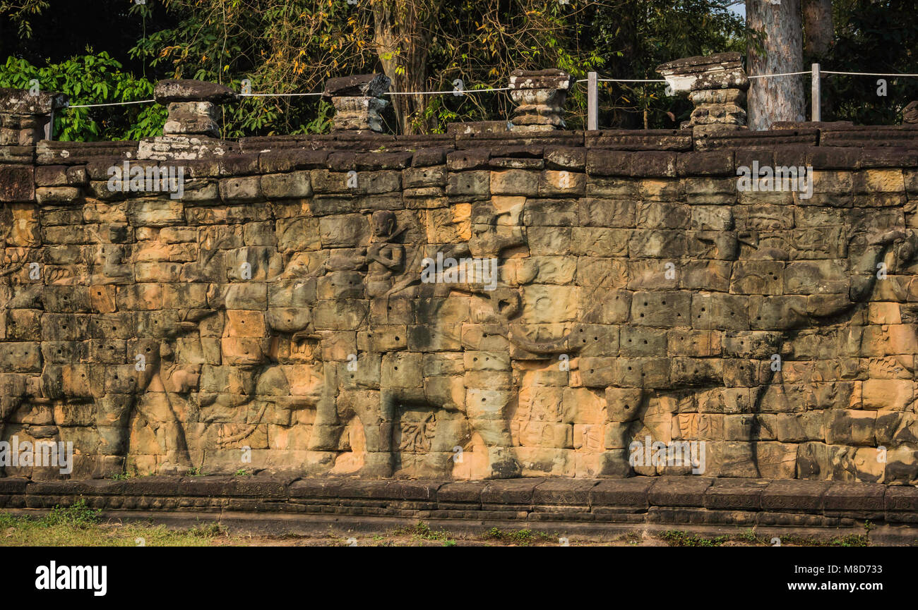 Bas relief stucco sculpture hi-res stock photography and images - Alamy