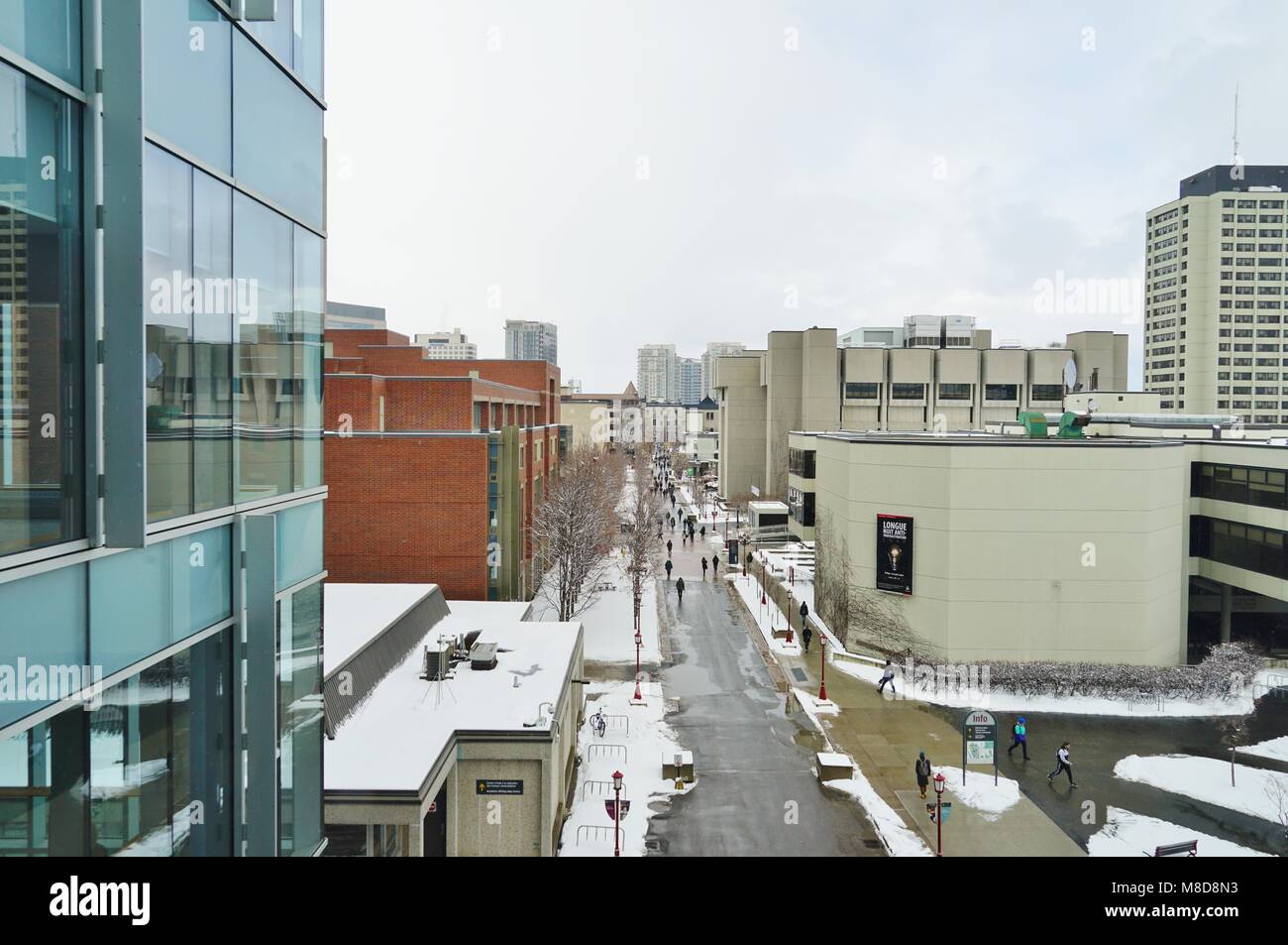 View of the campus of the University of Ottawa near University Square ...