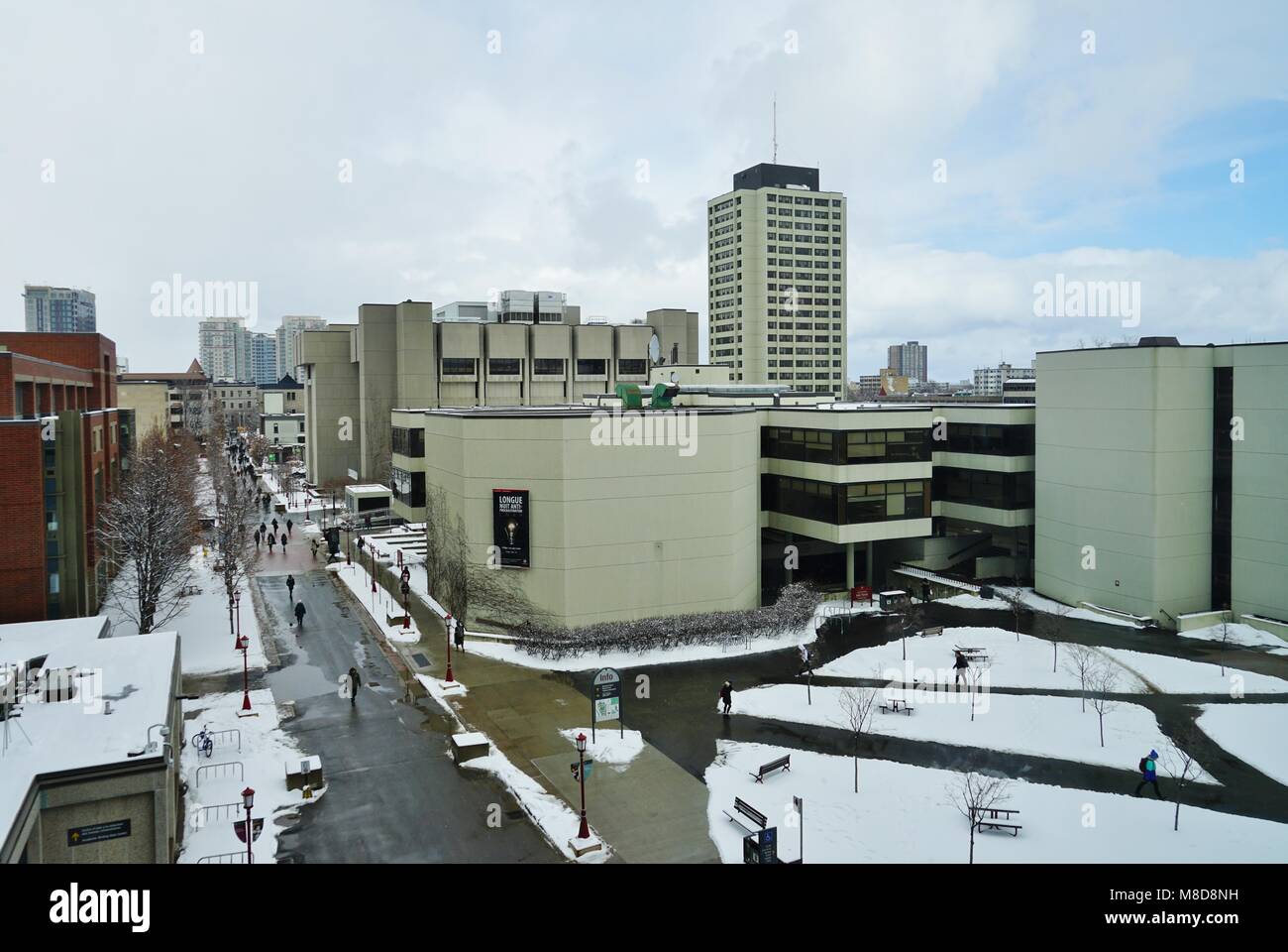 View of the campus of the University of Ottawa near University Square ...