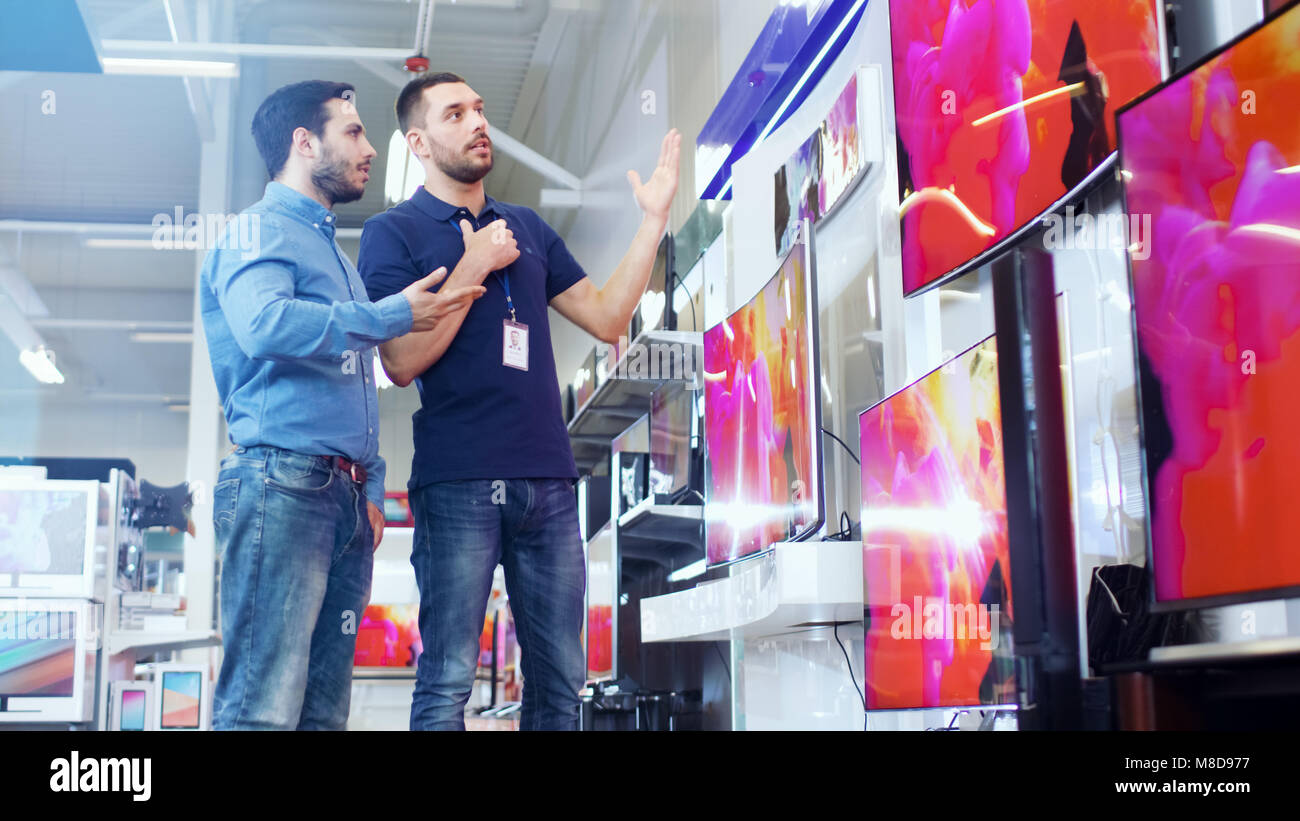 Consumer model hi-res stock photography and images - Alamy