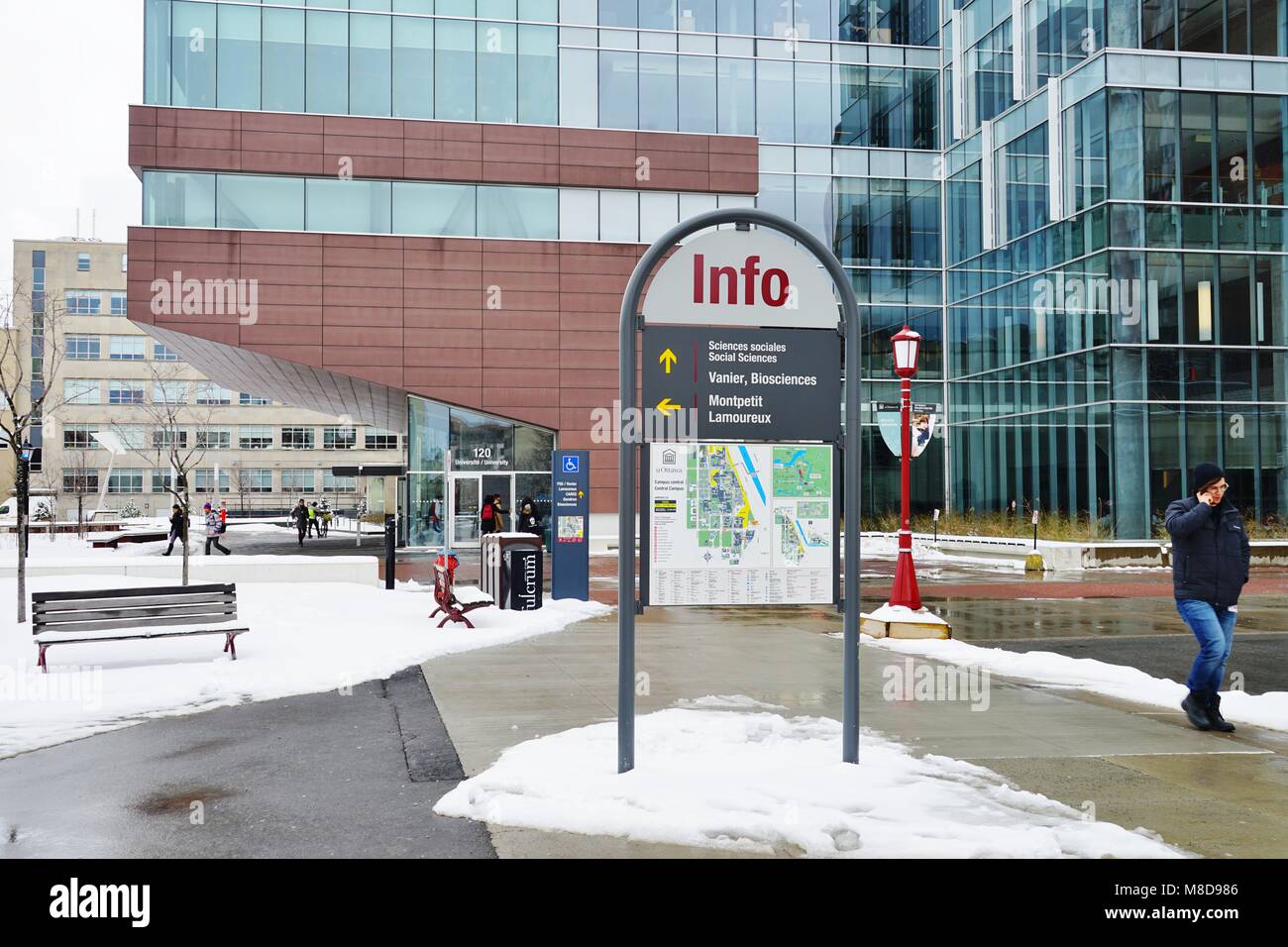 View of the campus of the University of Ottawa near University Square ...